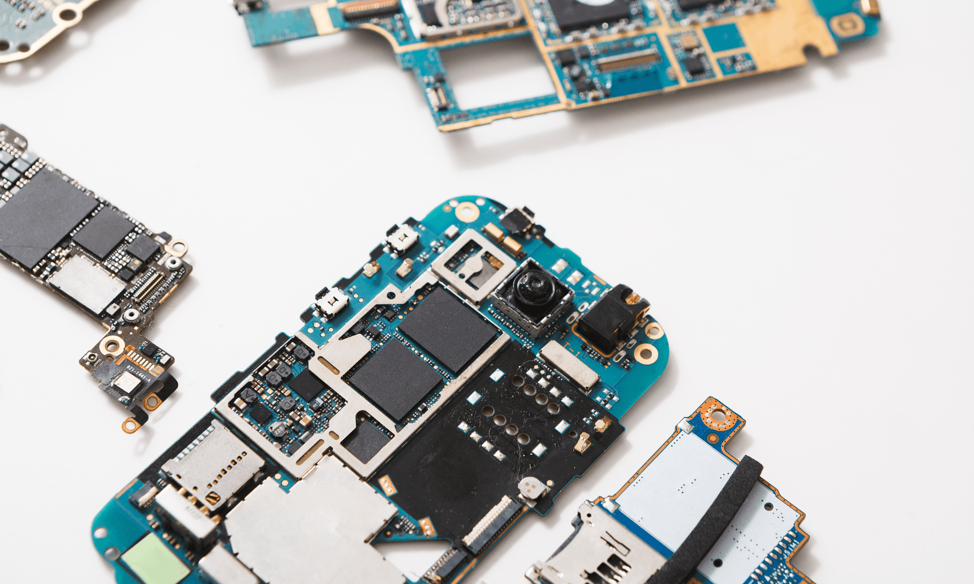 What’s Inside a Mobile Phone?